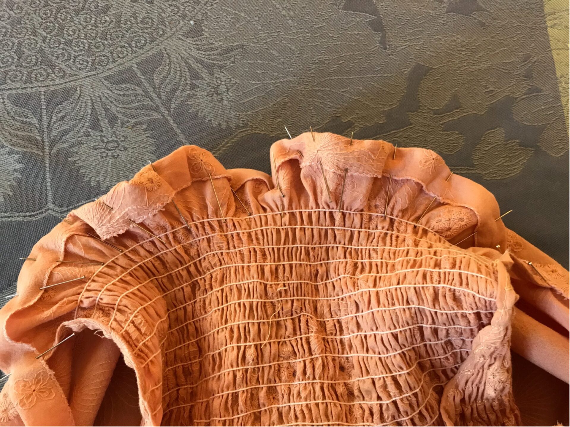 Tutorial: off-the-shoulder ruffle dress - Six Mignons