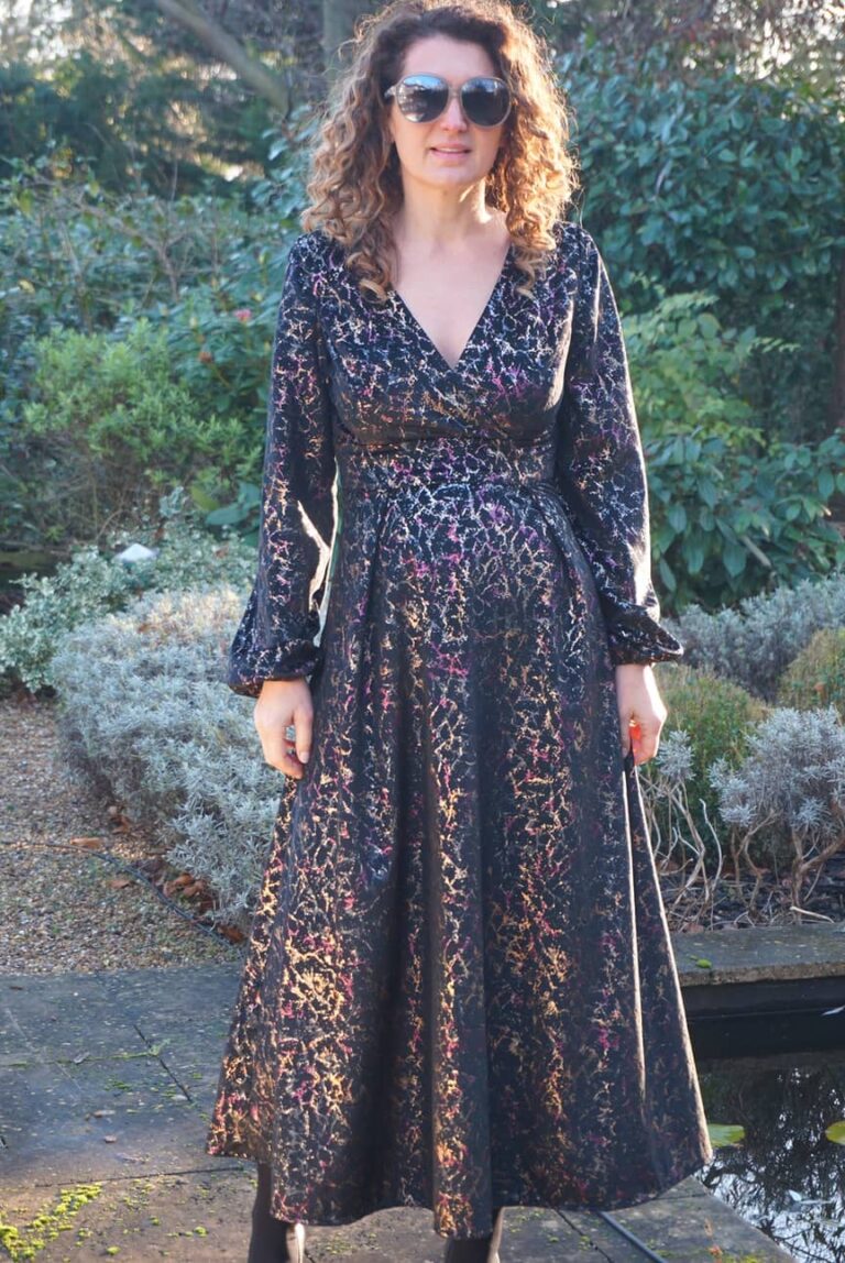 Sewing the Magnolia dress: more silk and more flowers in my wardrobe ...
