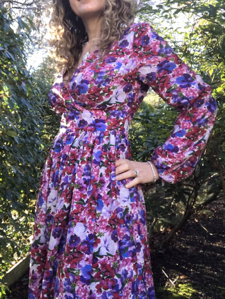 Sewing the Magnolia dress: more silk and more flowers in my wardrobe ...