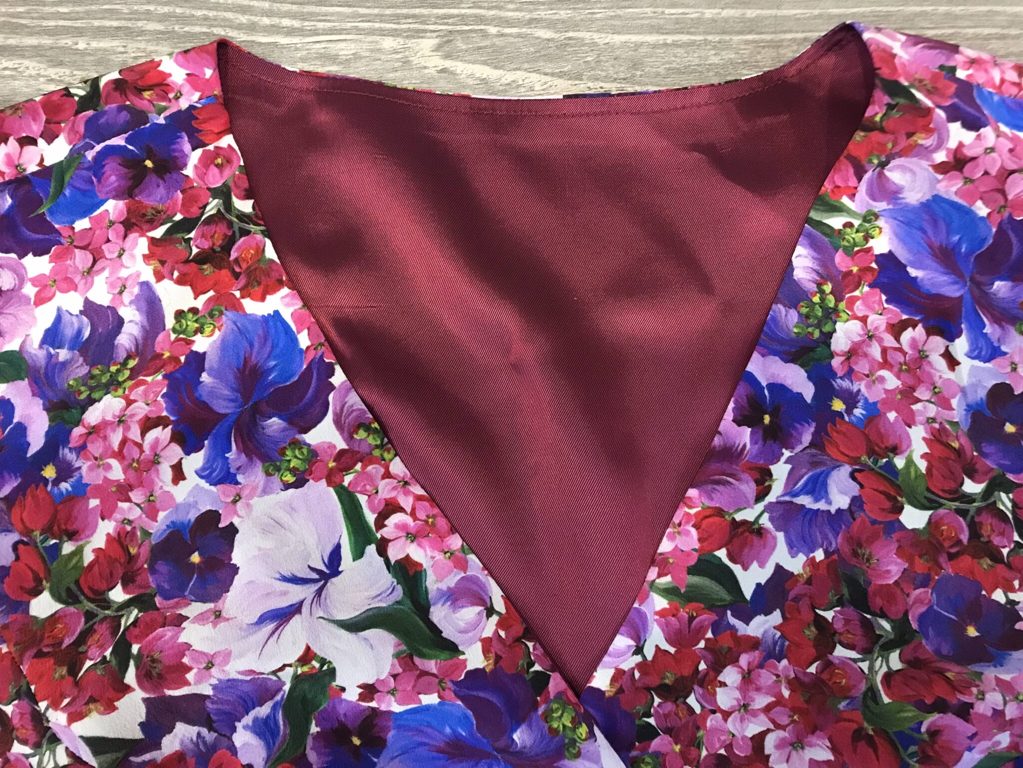 Sewing the Magnolia dress: more silk and more flowers in my wardrobe ...