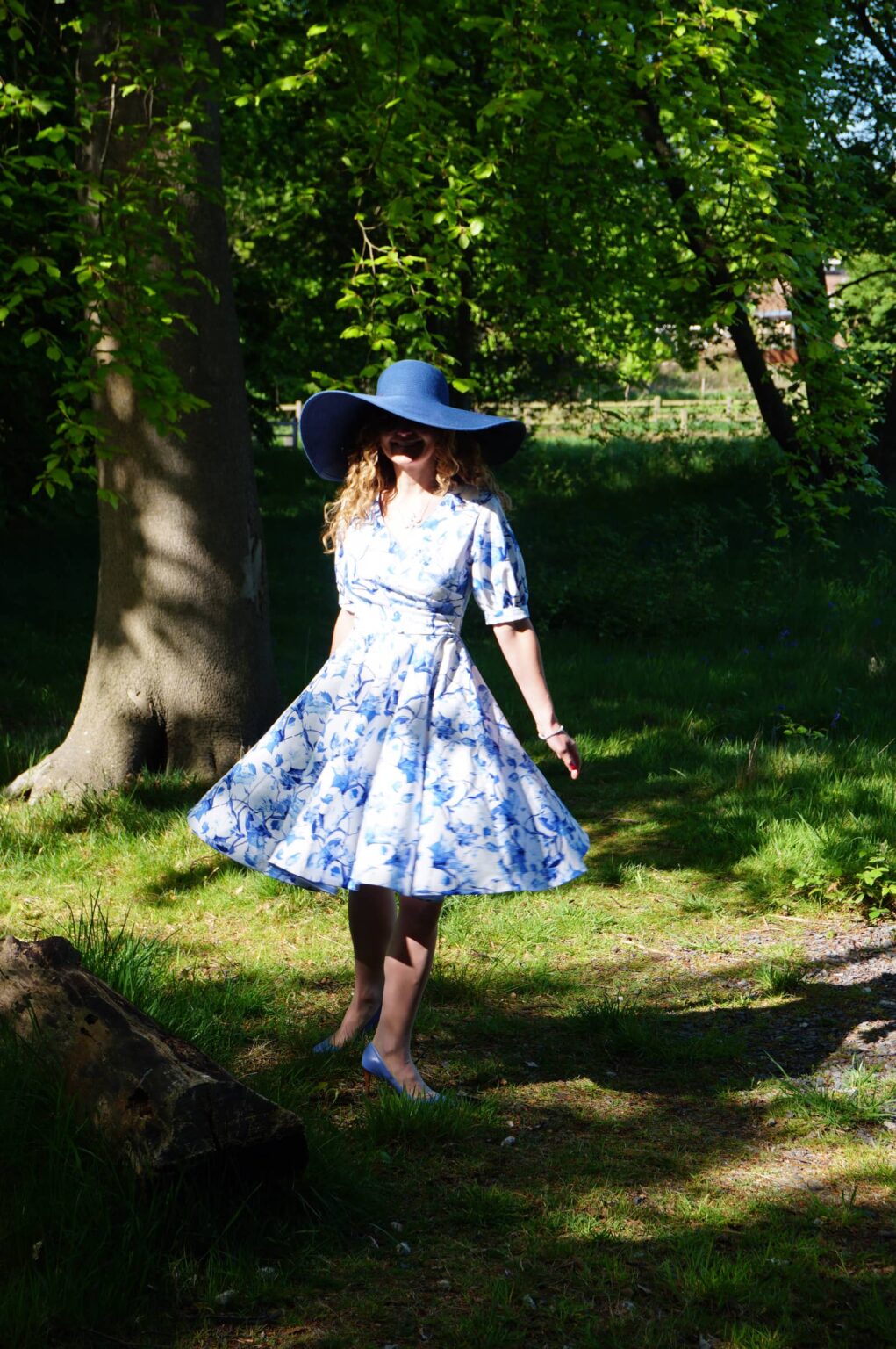 Sewing puff sleeves: hacking the B6446 dress - Six Mignons