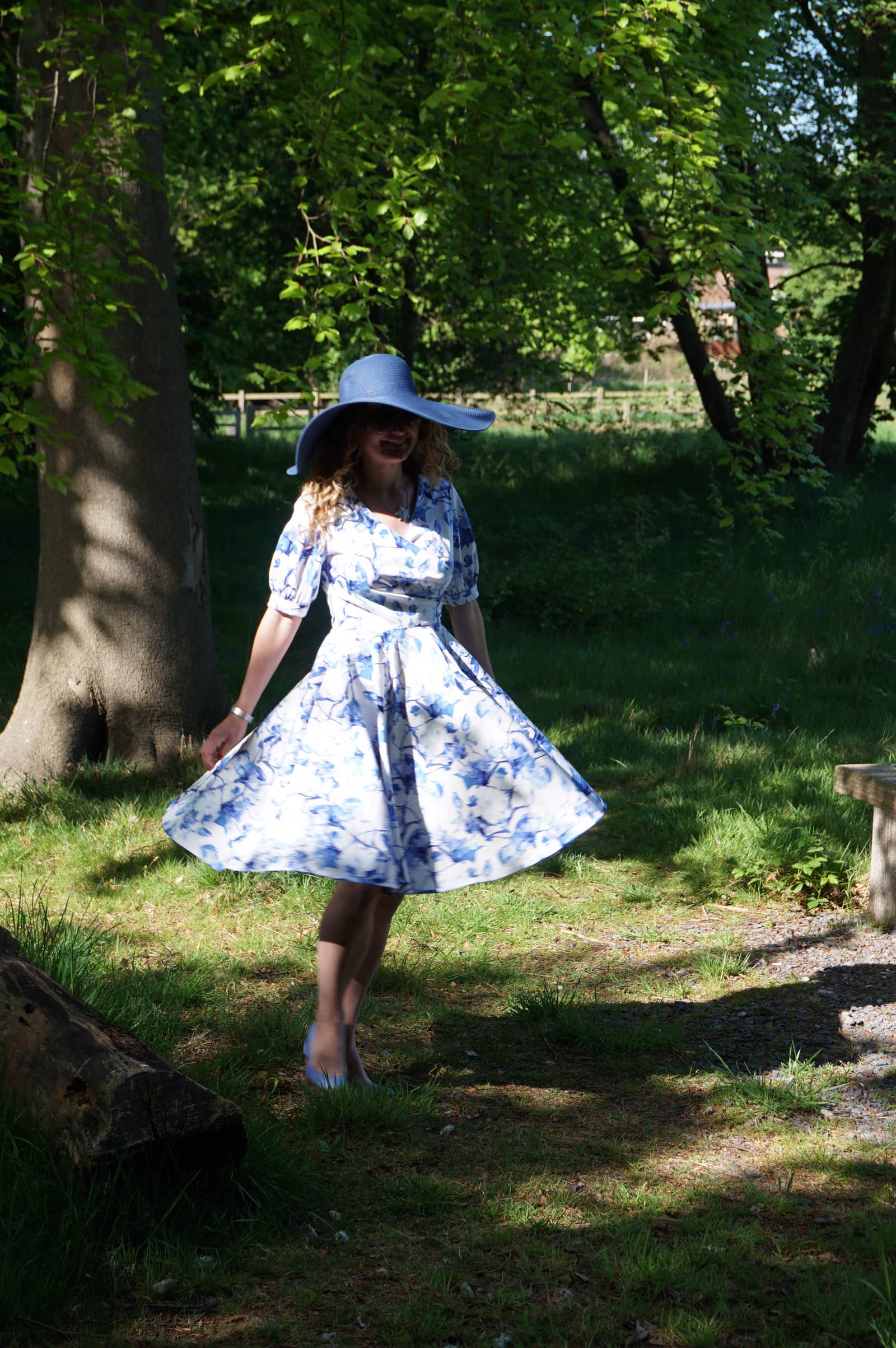 Sewing puff sleeves: hacking the B6446 dress - Six Mignons