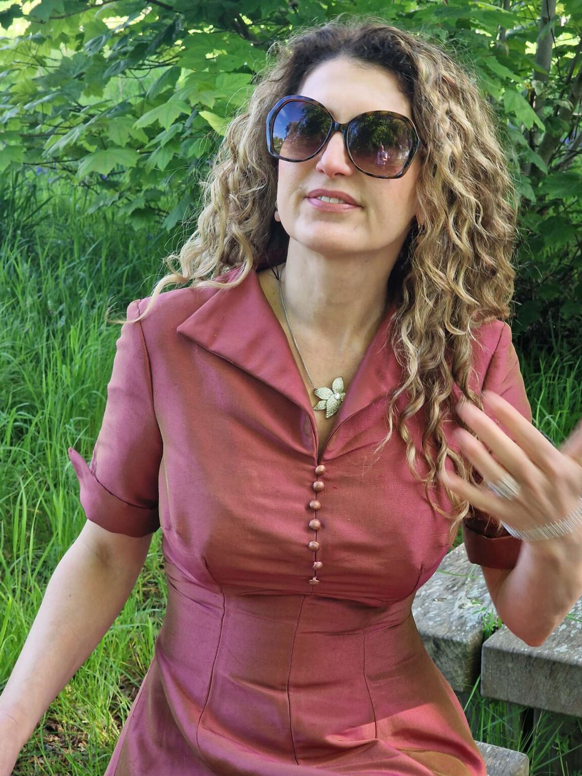 Sewing the B6018 vintage dress pattern - Six Mignons