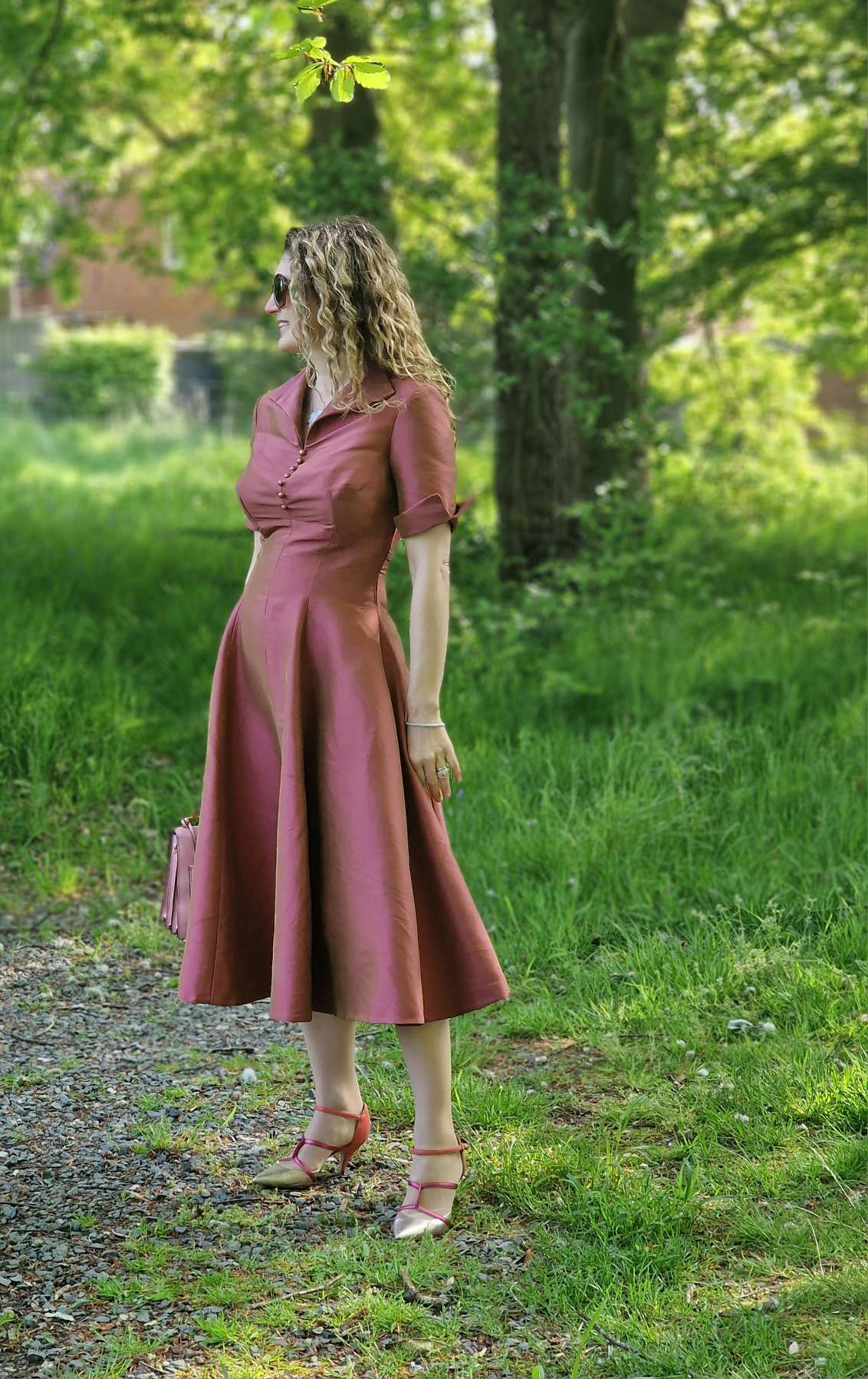 Sewing the B6018 vintage dress pattern - Six Mignons